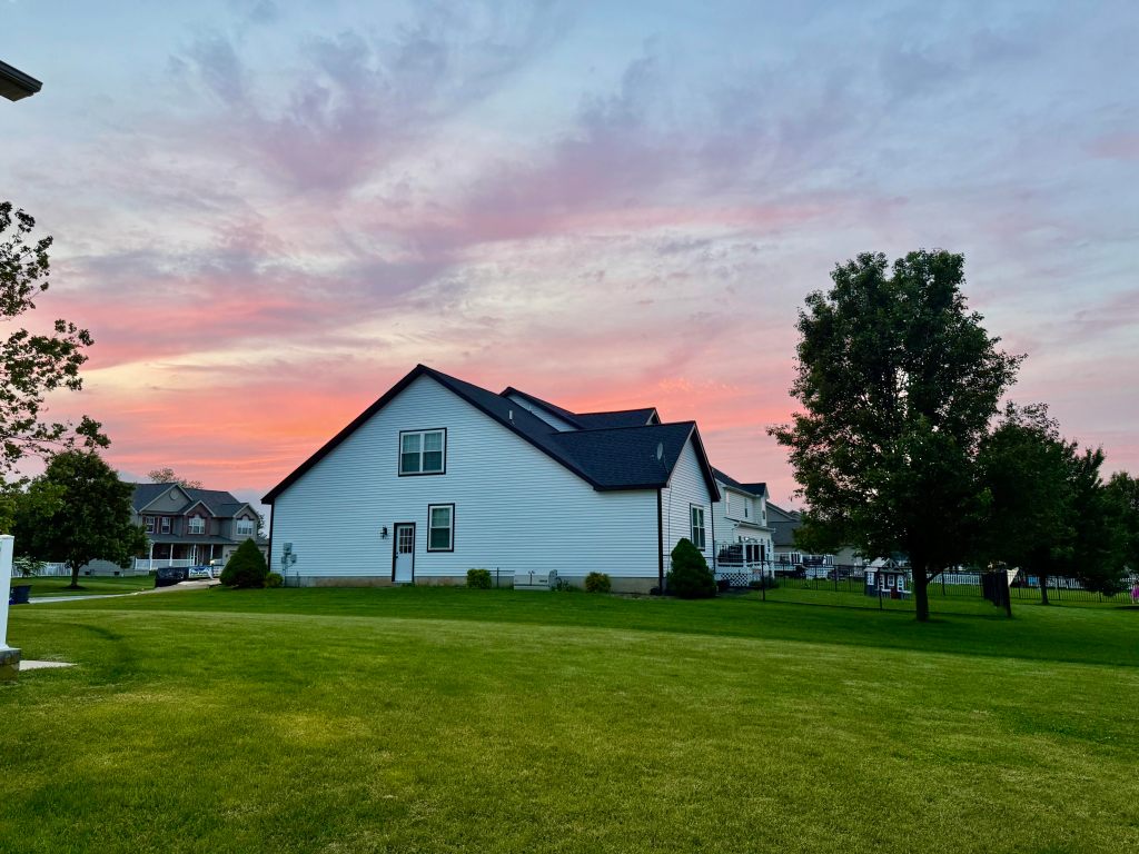 Settling In, Letting Go, and Holding On - Simply Meghan